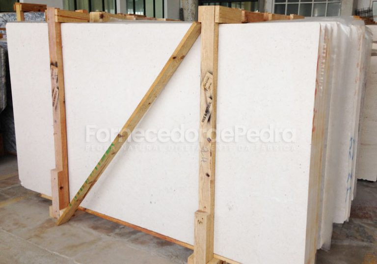 Fornecedor de Pedra. Pedras naturais portuguesas. Pedra calcária. Moleanos.